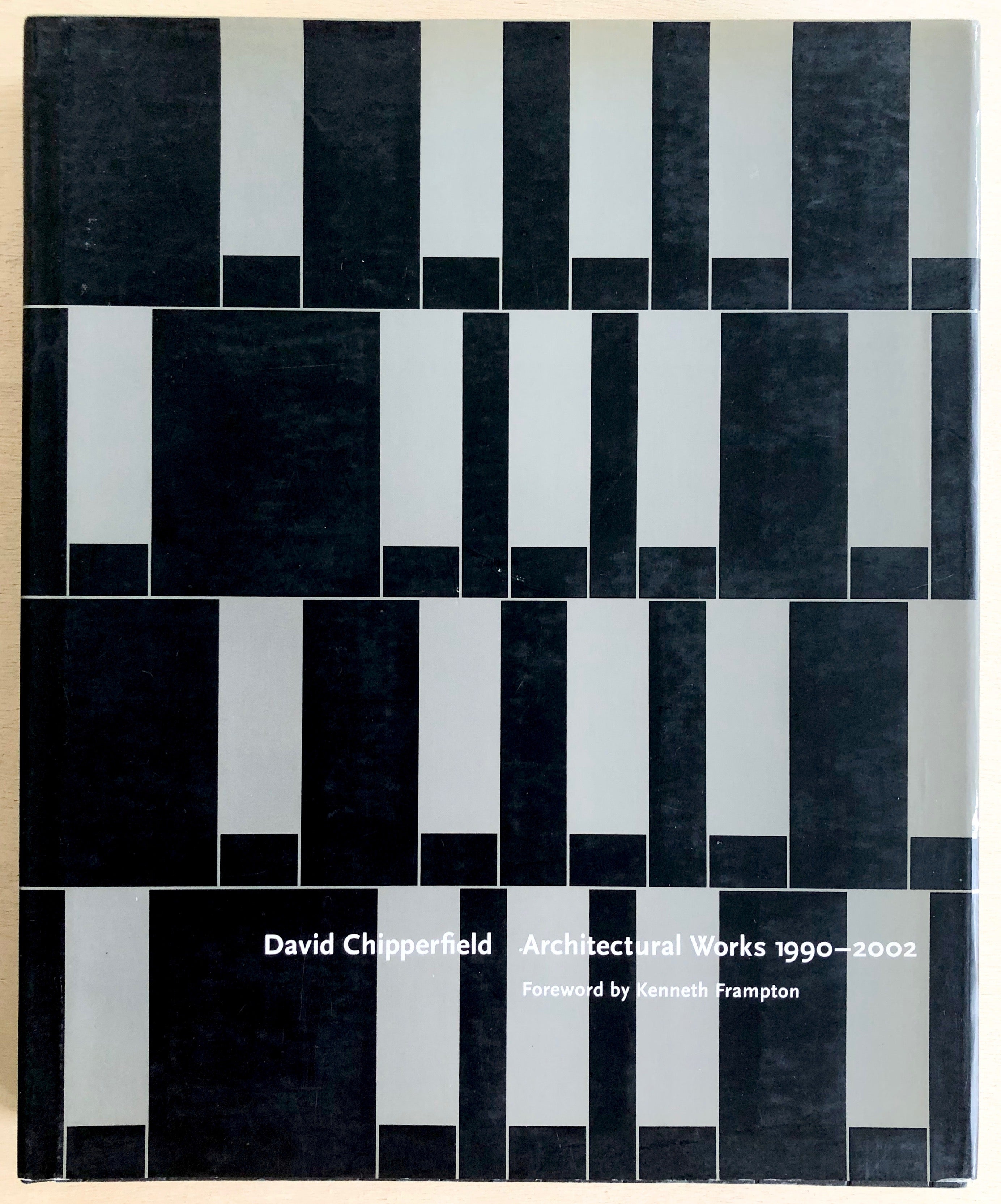 DAVID CHIPPERFIELD: ARCHITECTURAL WORKS 1990-2002 edited by Thomas Wea ...