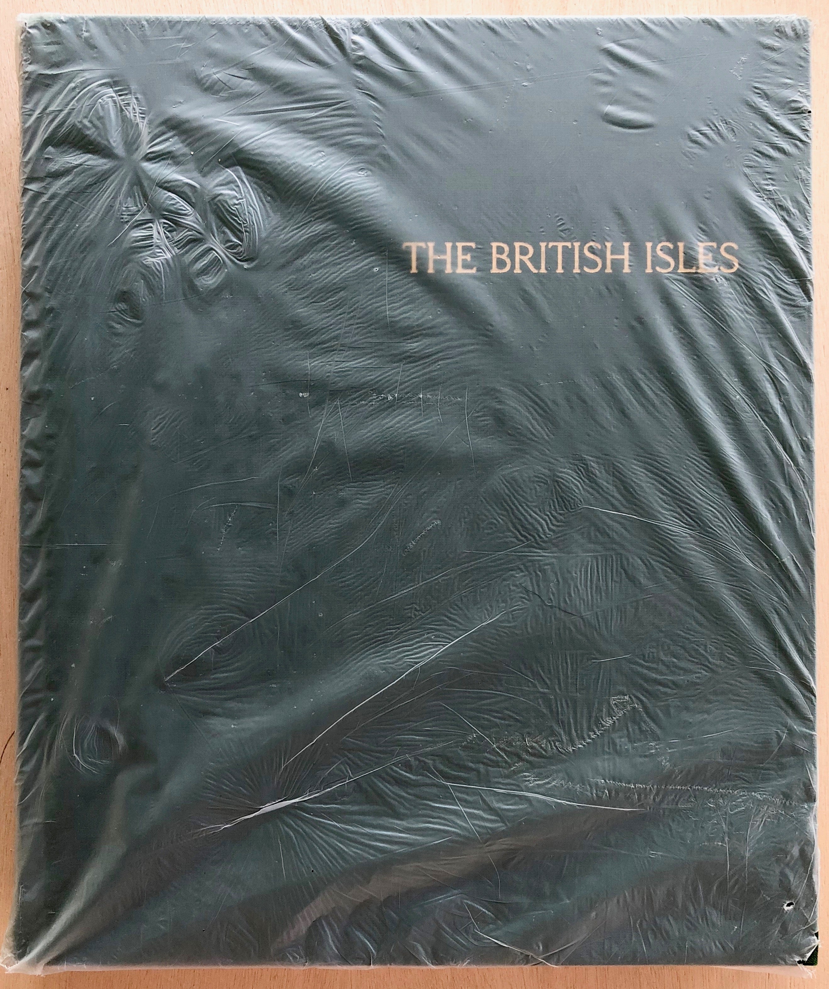 THE BRITISH ISLES by Jamie Hawkesworth – Familiar Trees